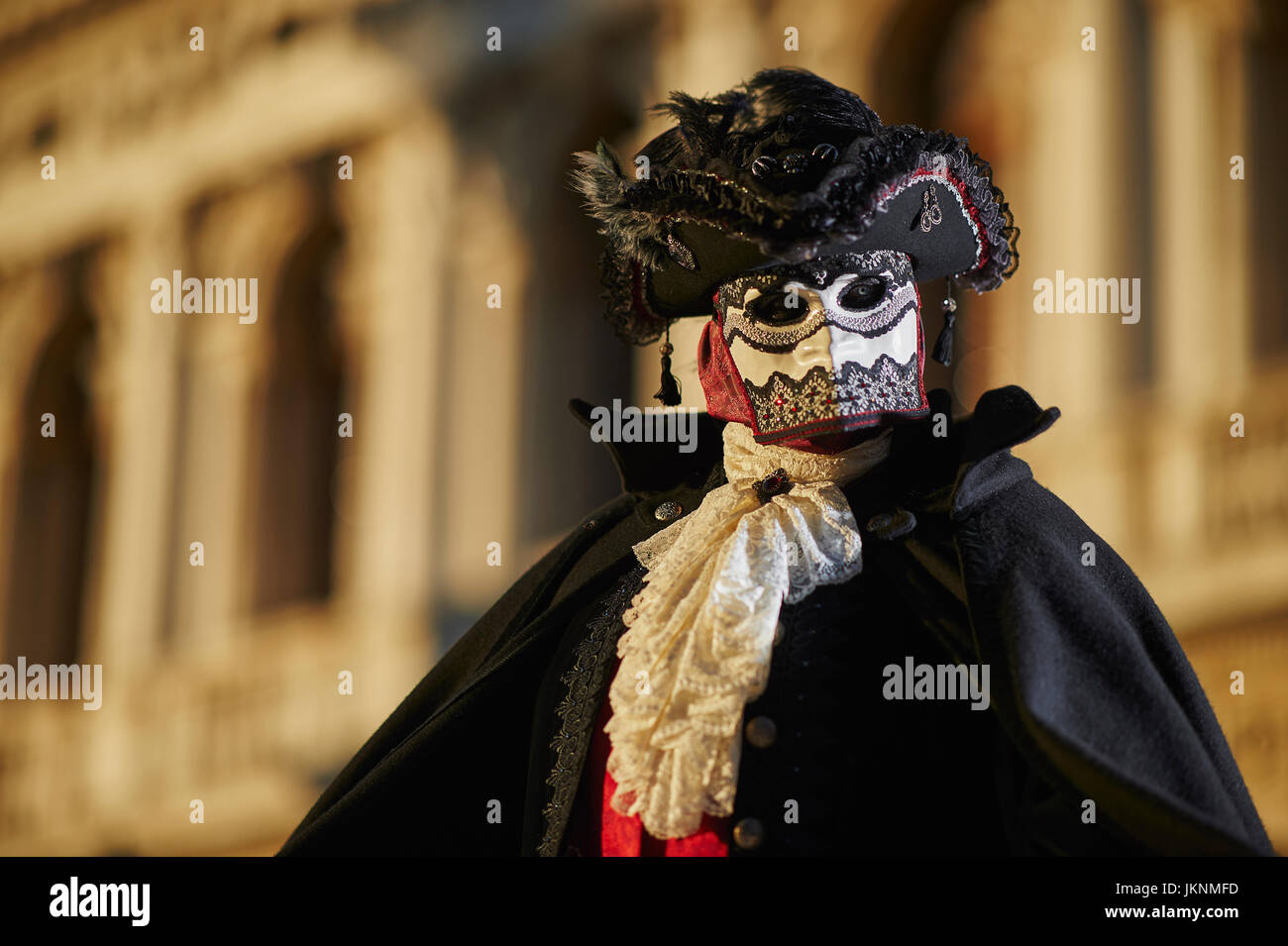 Female Bauta Mask with Coat Stock Photo - Alamy