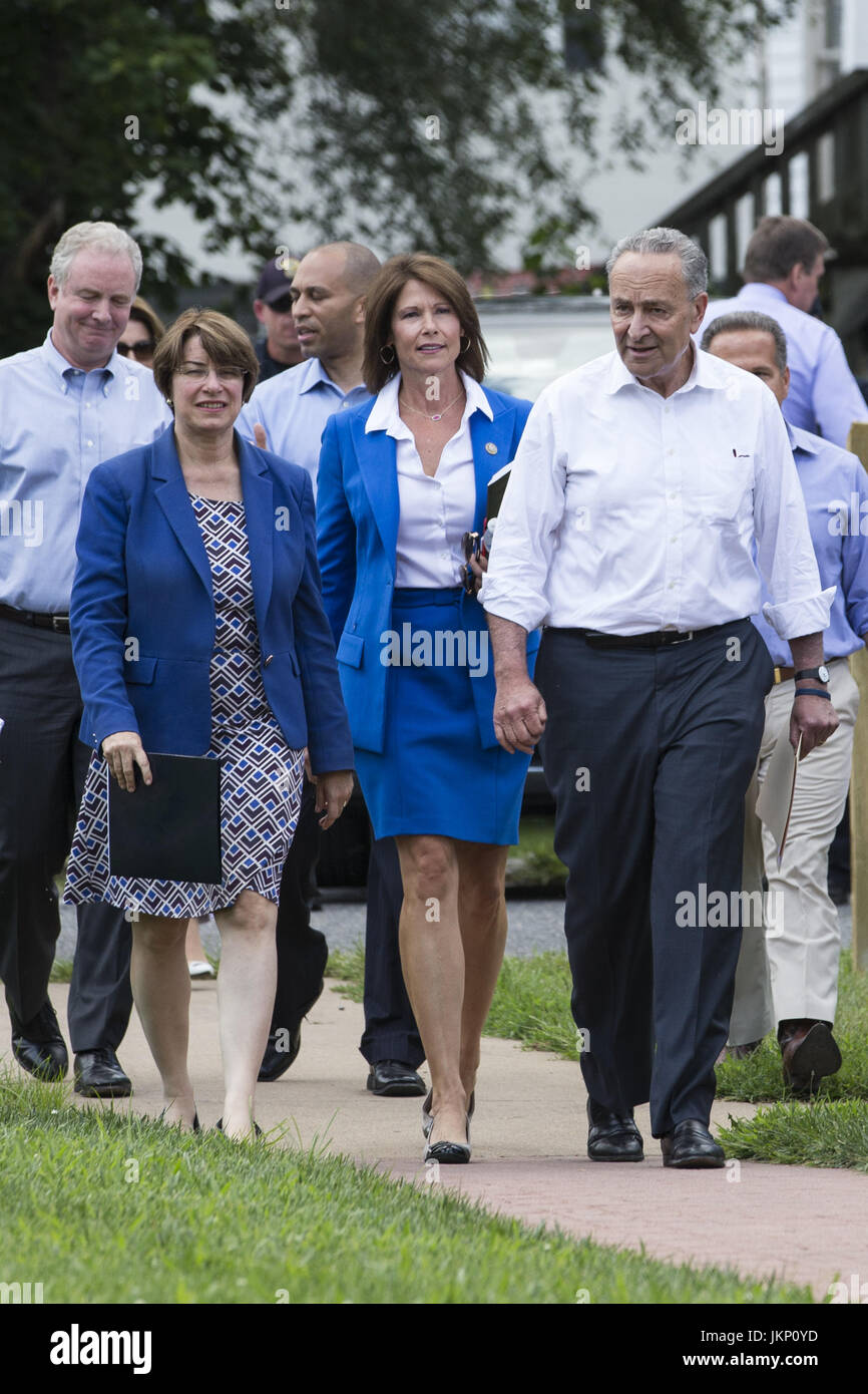 Berryville, Virginia, USA. 24th July, 2017. Senator AMY KLOBUCHAR (D-MN ...