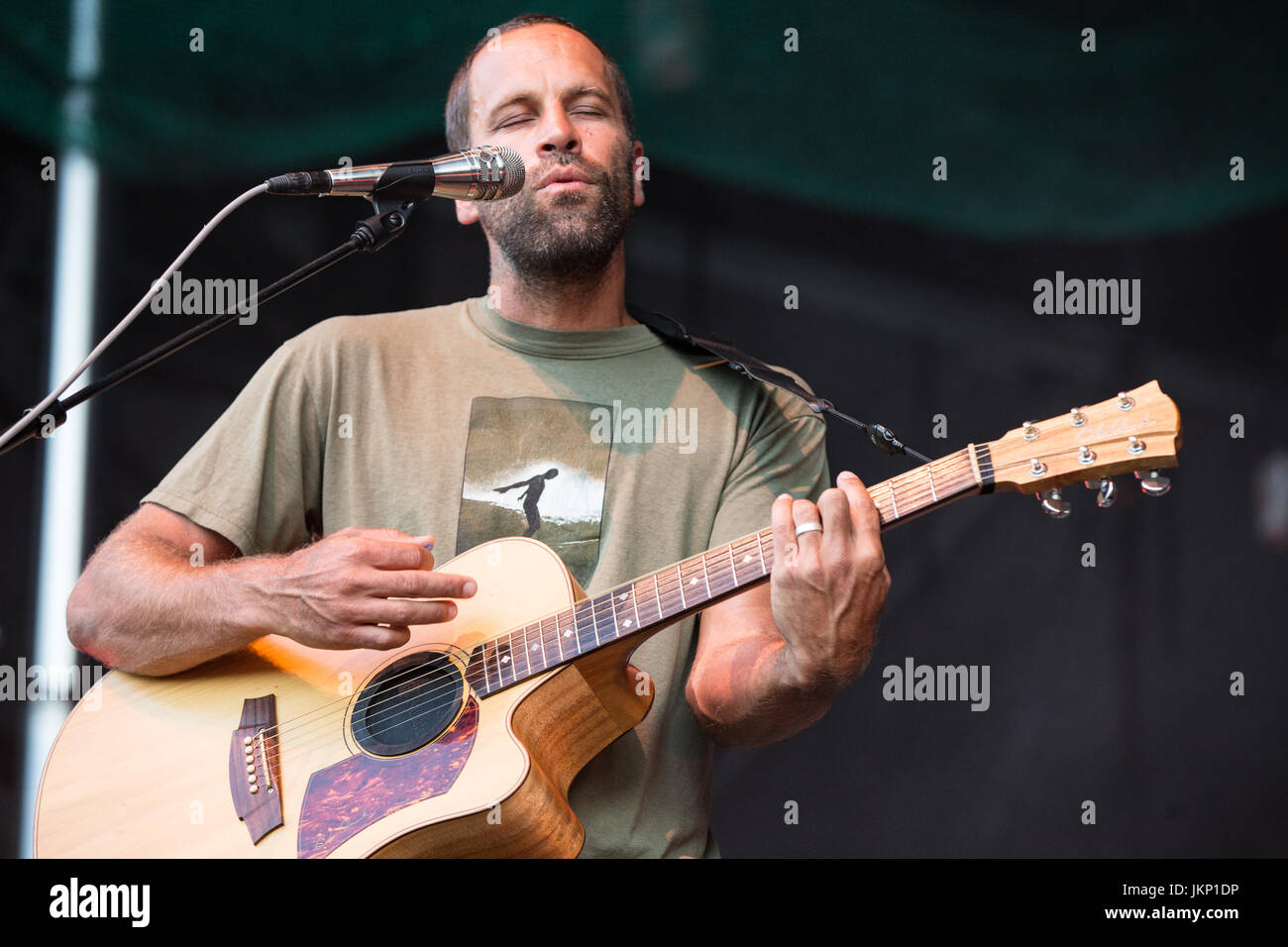 Jack johnson concert hi-res stock photography and images - Alamy