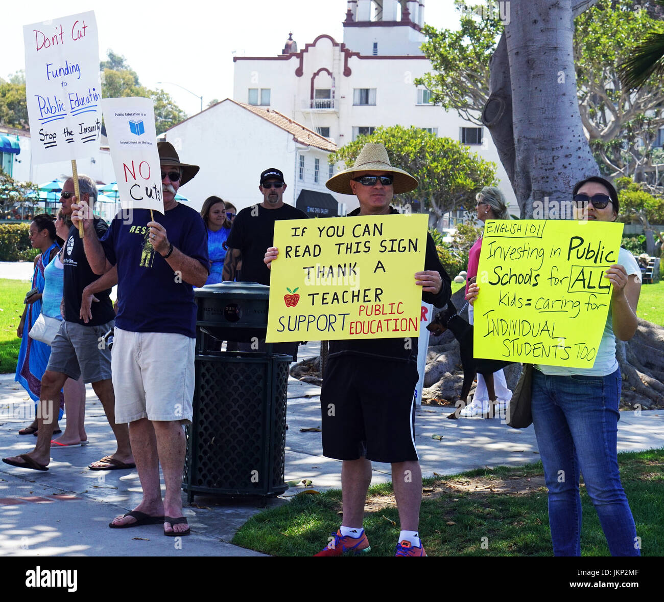 Los angeles laguna beach hi-res stock photography and images - Alamy