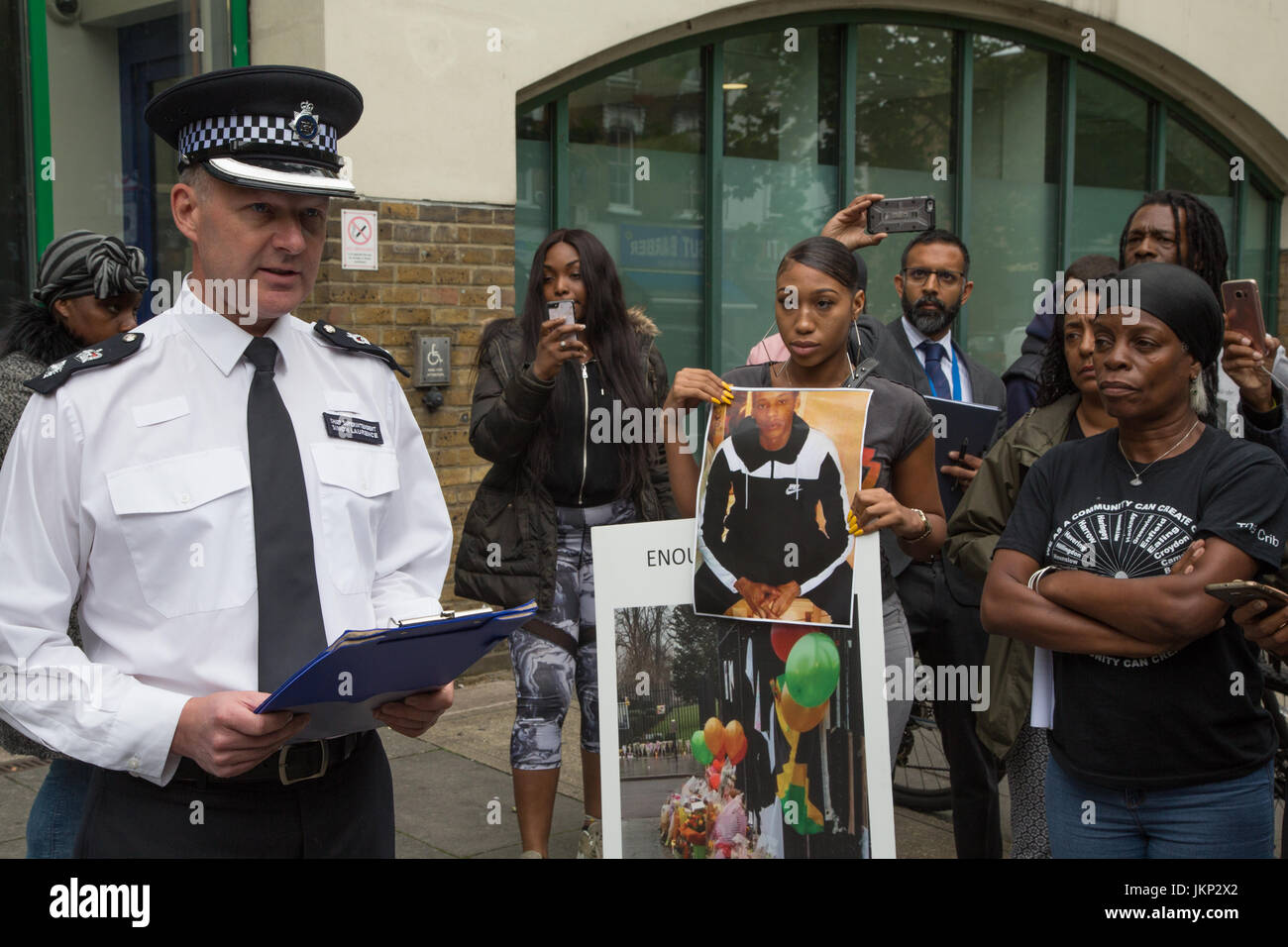 Police officer outside police station hi-res stock photography and ...