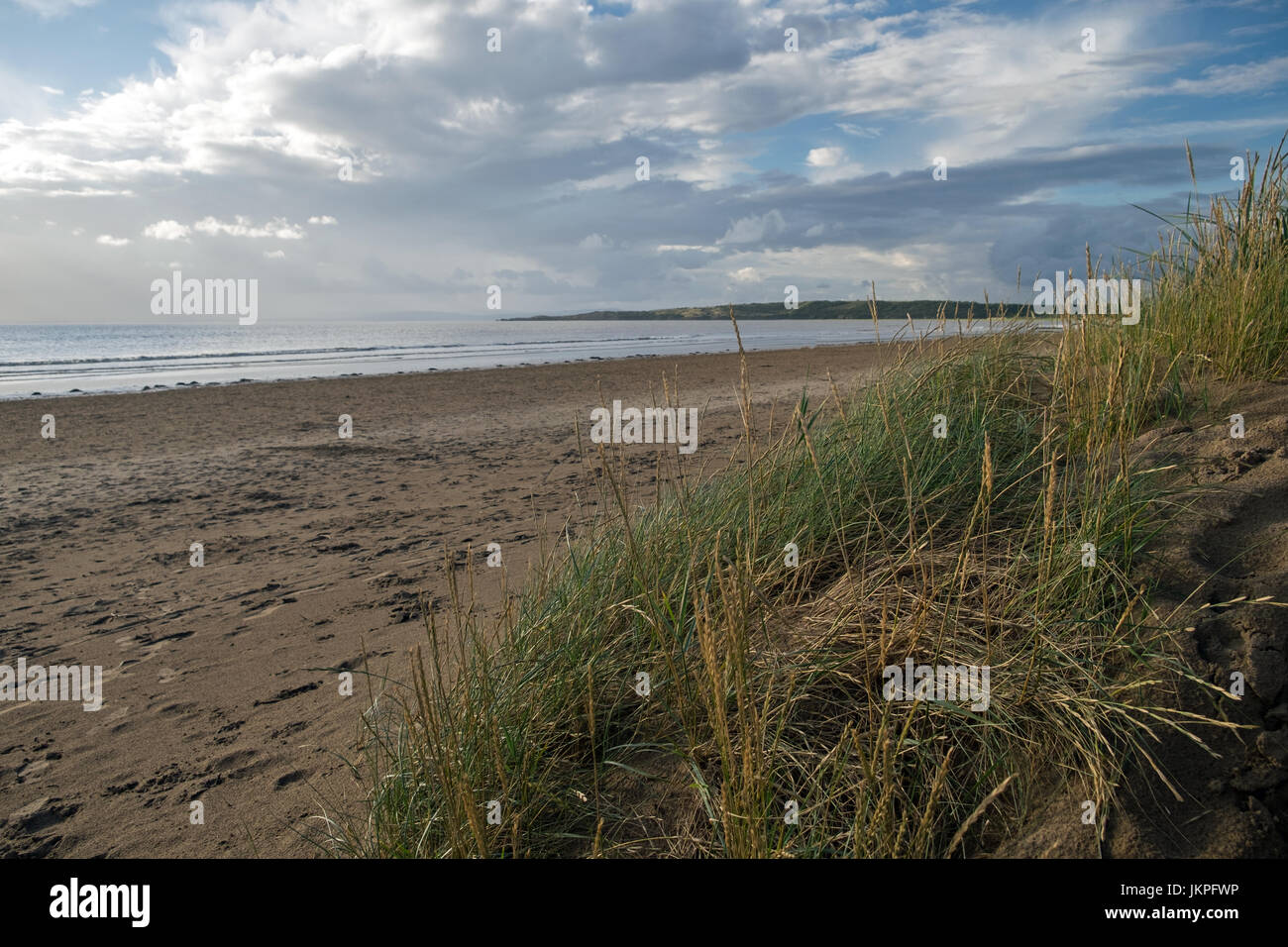 Beachside scene hi-res stock photography and images - Alamy