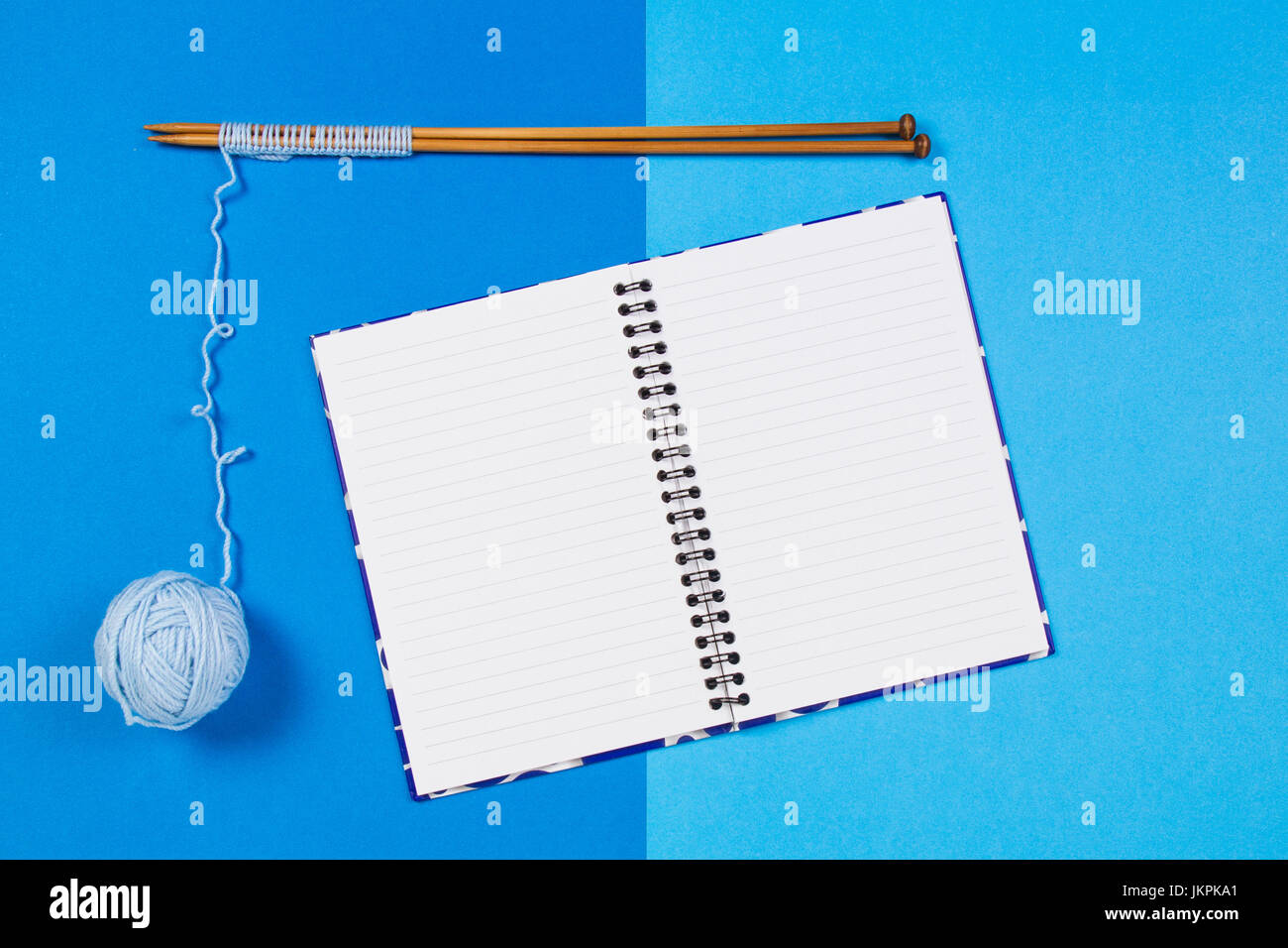 Open knit hi-res stock photography and images - Alamy