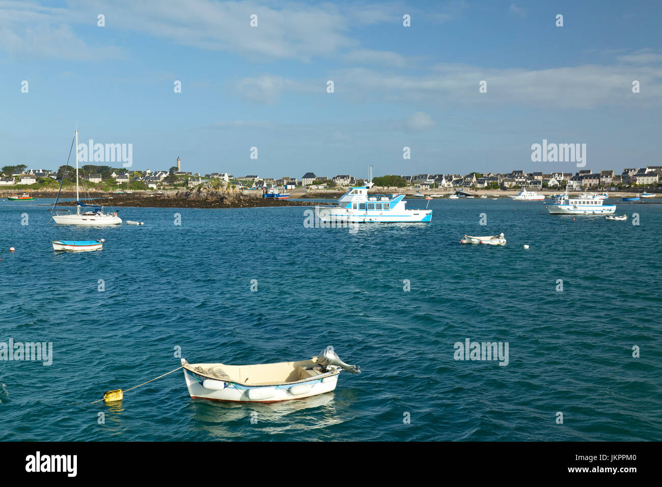 France, Finistère (29), Roscoff, vu depuis la mer // France, Finistere ...