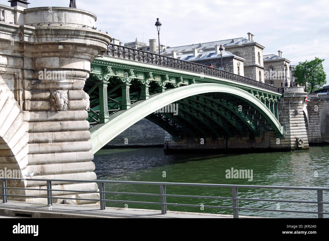 Paris, France, Pont Notre Dame, over the river Seine, linking the Right ...