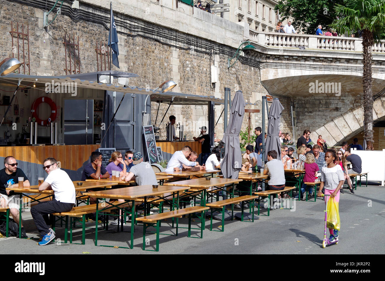Temporary bar, part of Paris Plages, in converted shipping container ...