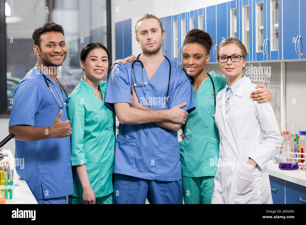 Laboratory workers hi-res stock photography and images - Alamy