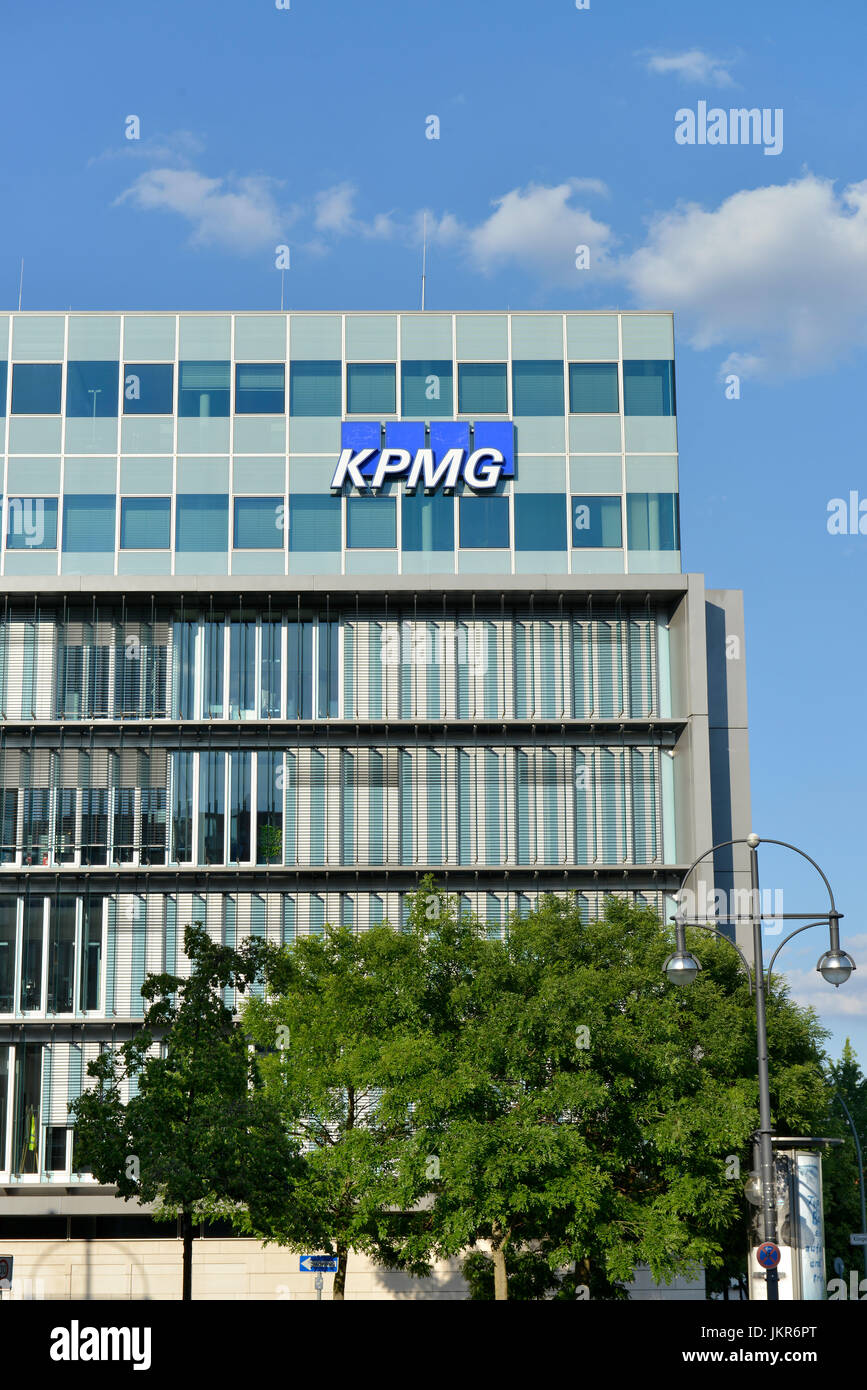 Kpmg Logo Stock Photos & Kpmg Logo Stock Images - Alamy