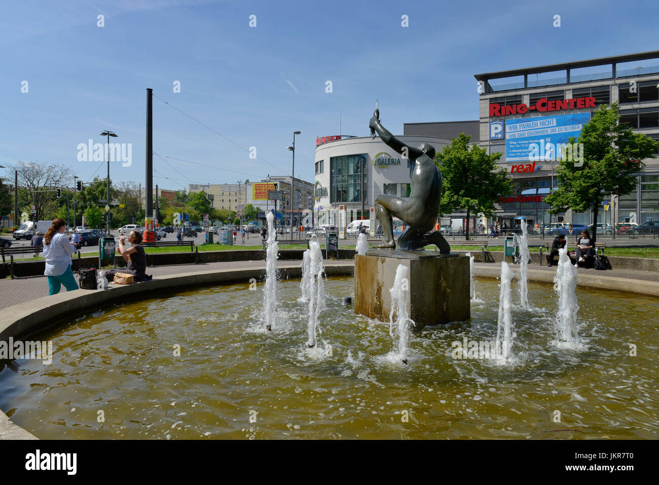 Fishing wells, Frankfurt avenue, bright mountain, Berlin, Germany ...