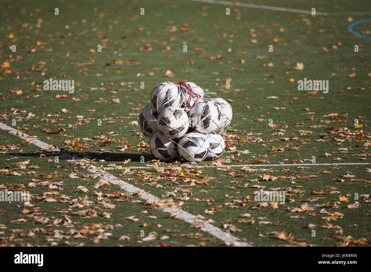 Dry soccer field hi-res stock photography and images - Alamy