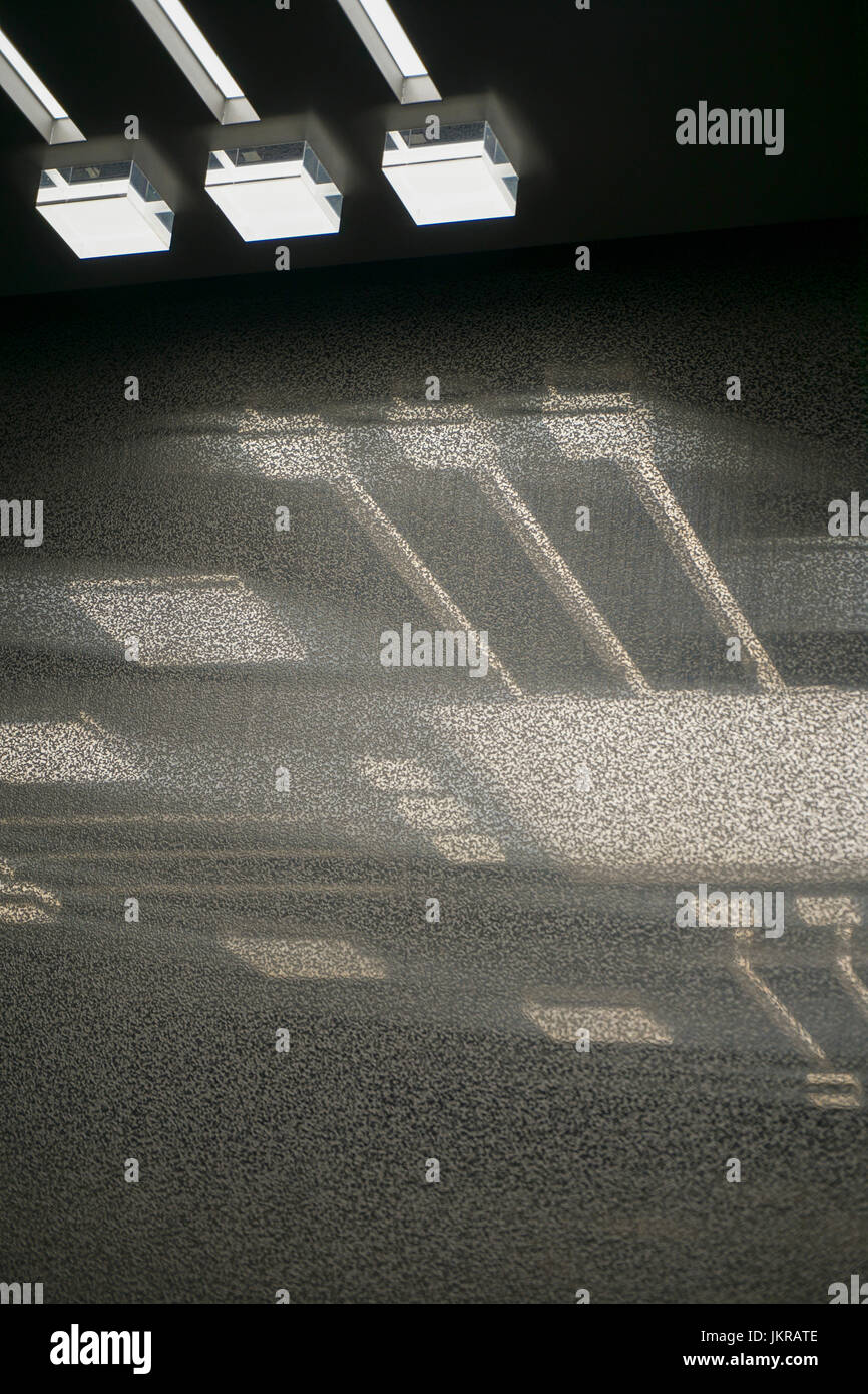 Reflection light on ceiling hi-res stock photography and images - Alamy
