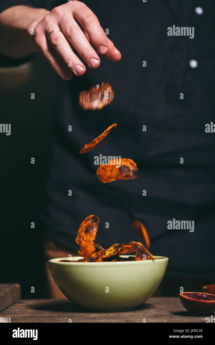 Throwing objects hi-res stock photography and images - Alamy