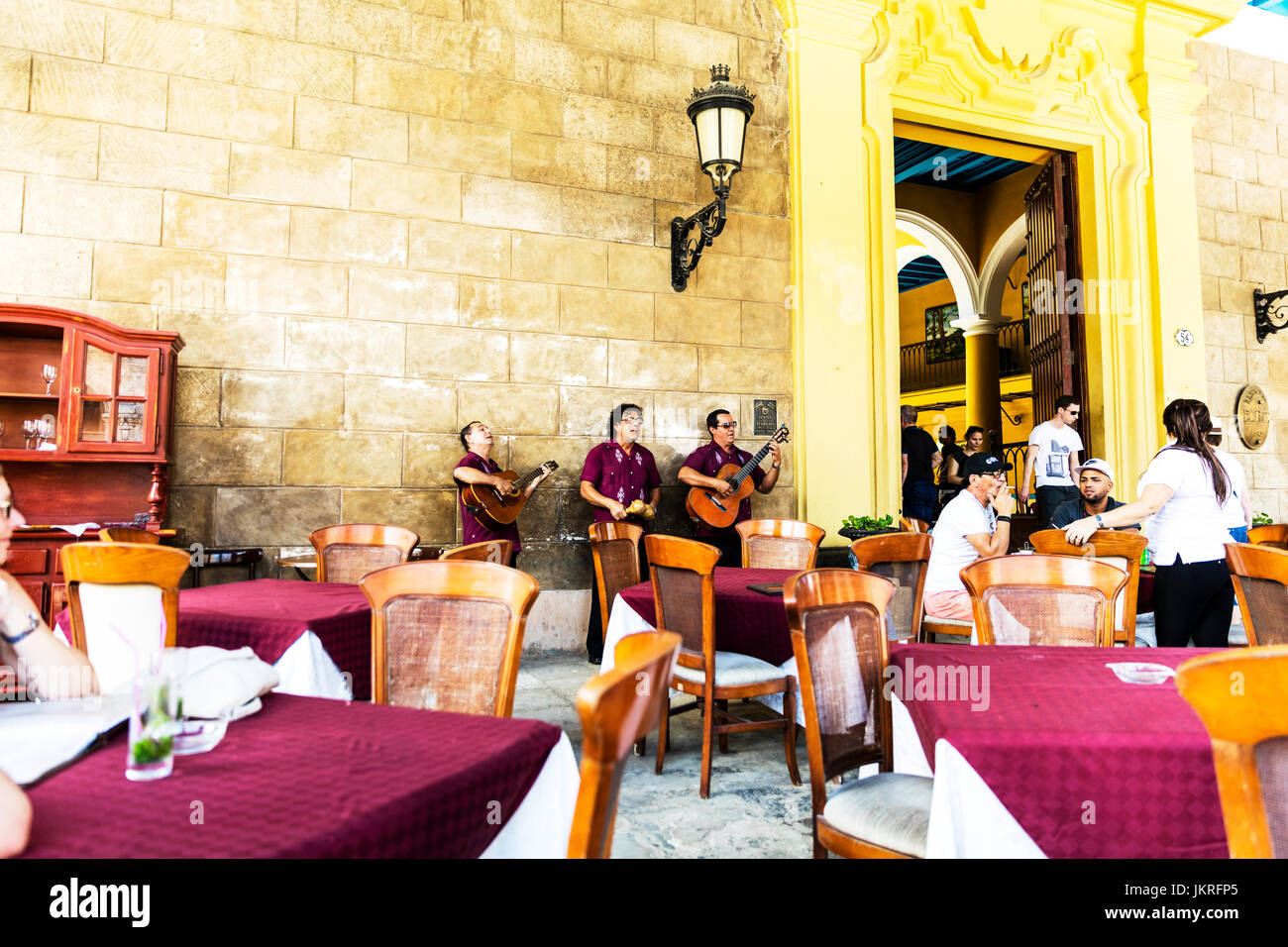 Cuban band hi-res stock photography and images - Alamy