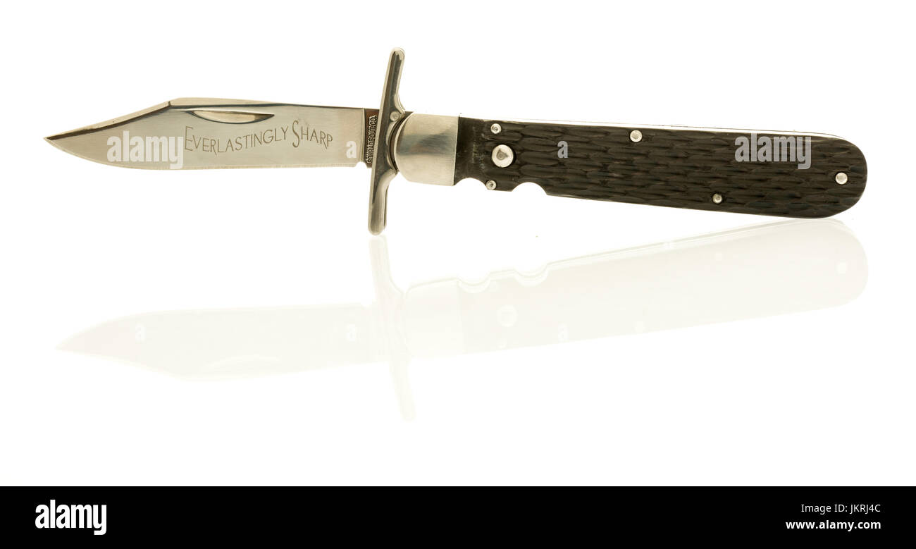 Winneconne, WI - 22 July 2017: A Everlastingly Sharp knife on an ...