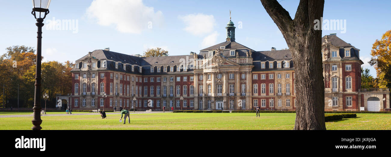 Castle of Münster, Münsterland, North Rhine-Westphalia, Germany, Europe ...