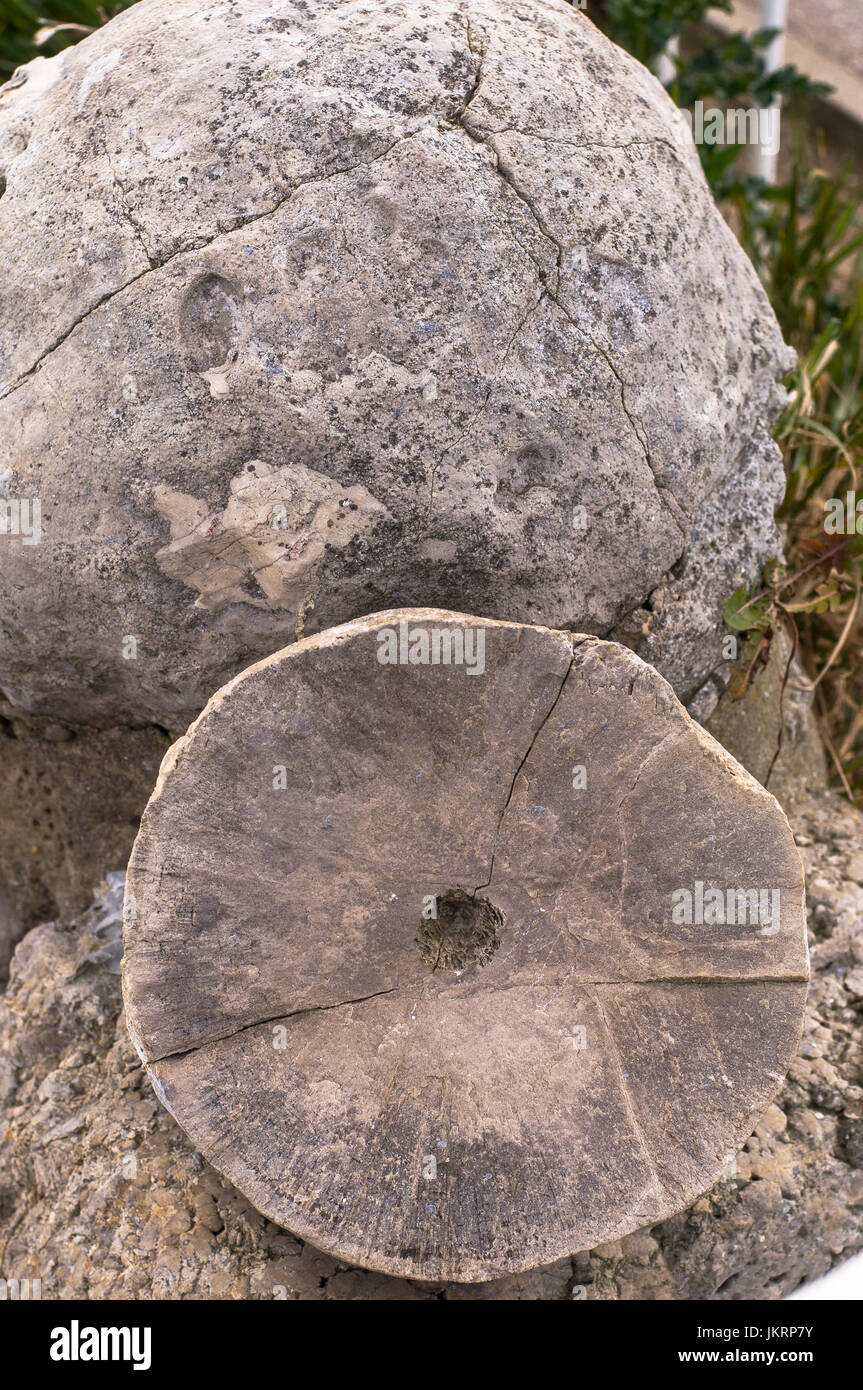 Cannonball limestone rocks hi-res stock photography and images - Alamy