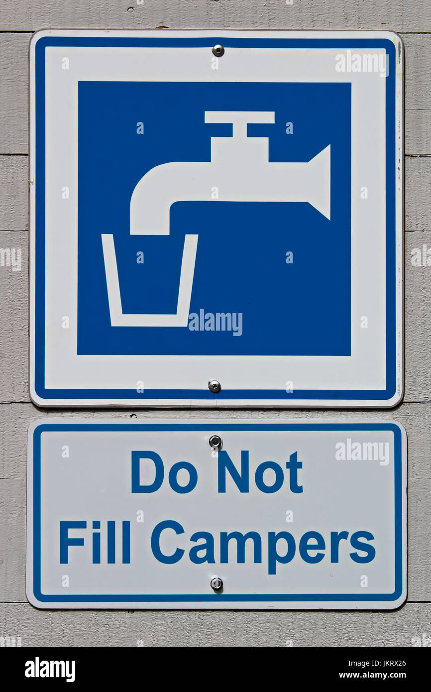 Campers warning sign hi-res stock photography and images - Alamy