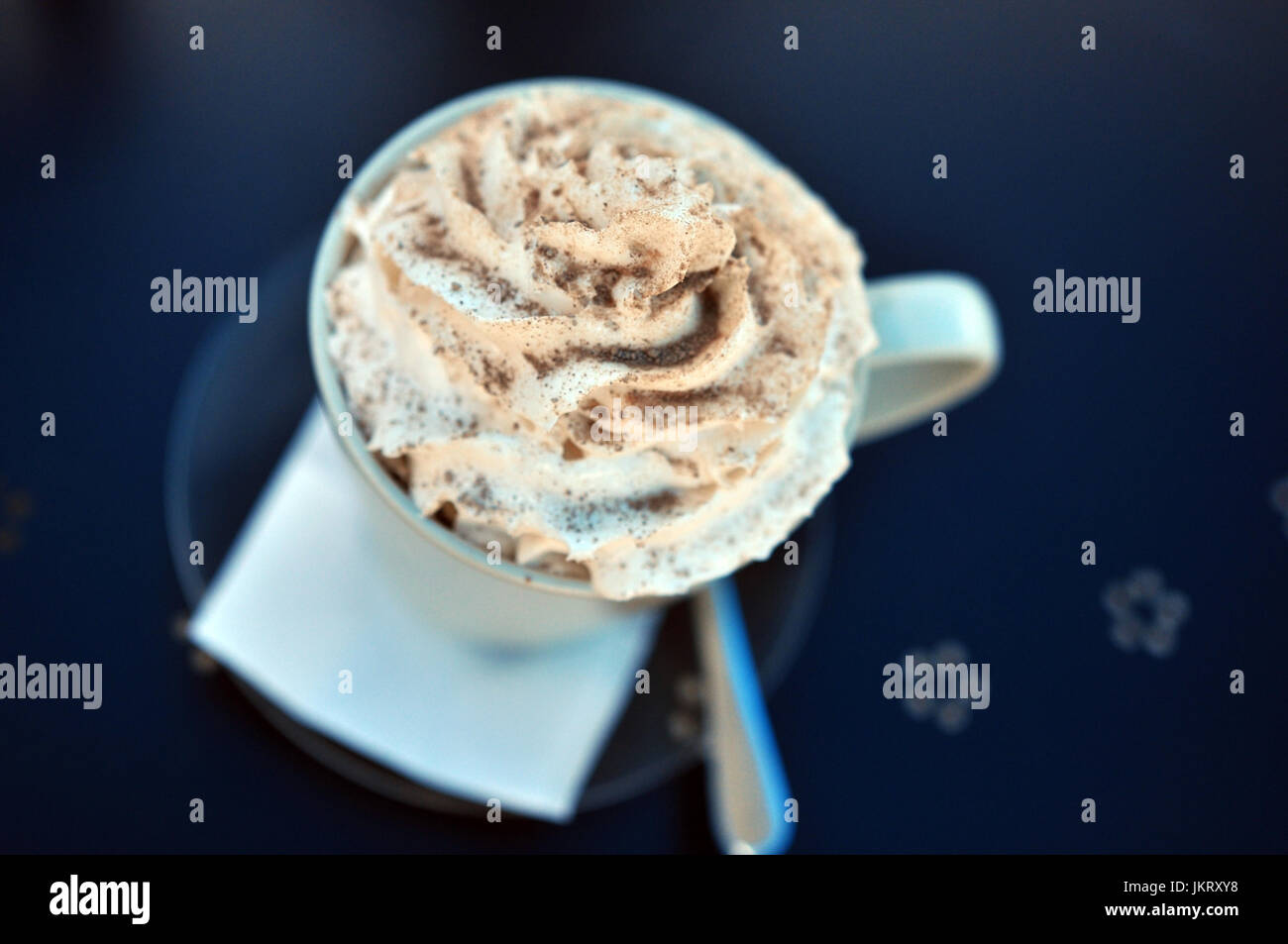 Hot chocolate whipped cream powder hi-res stock photography and images ...