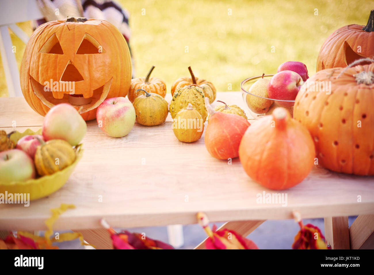 Autumnal composition of pumpkins and apples Stock Photo - Alamy