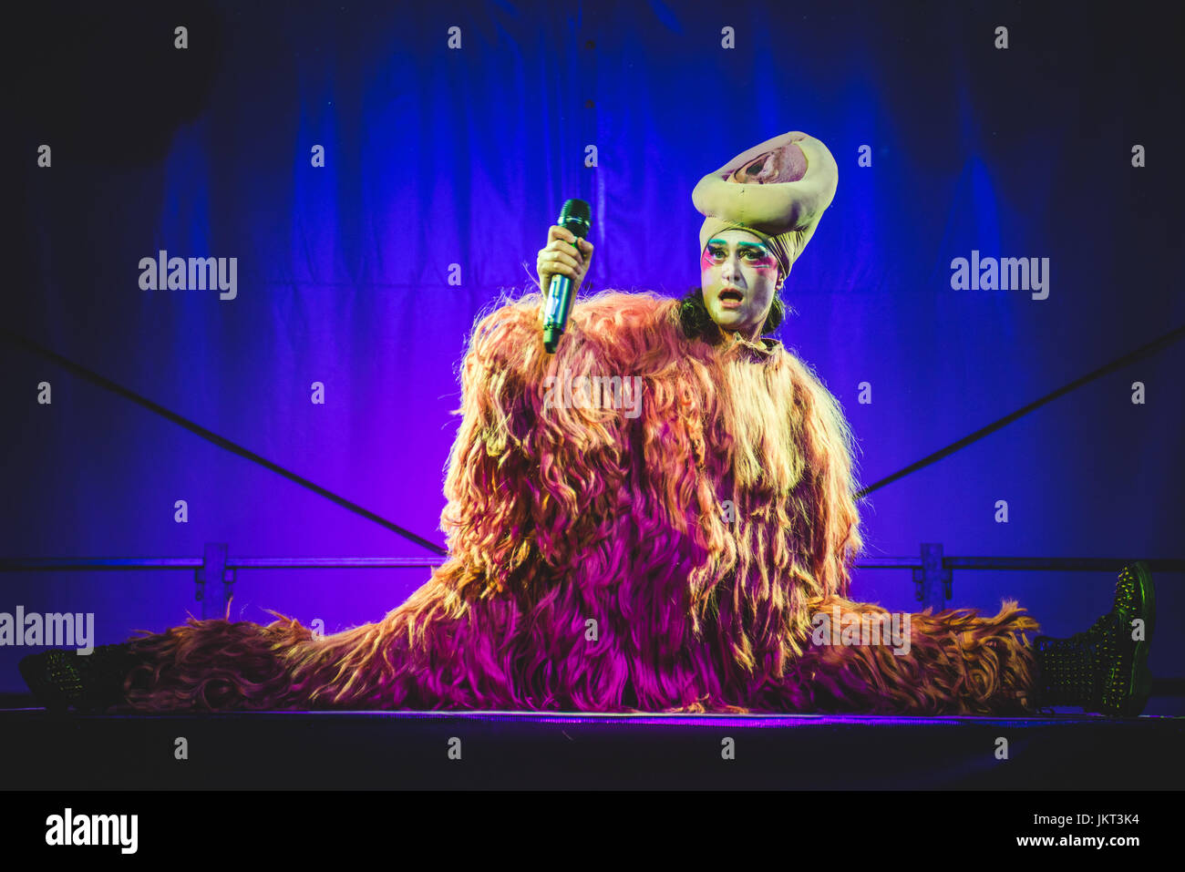 Peaches aka merrill beth nisker hi-res stock photography and images - Alamy