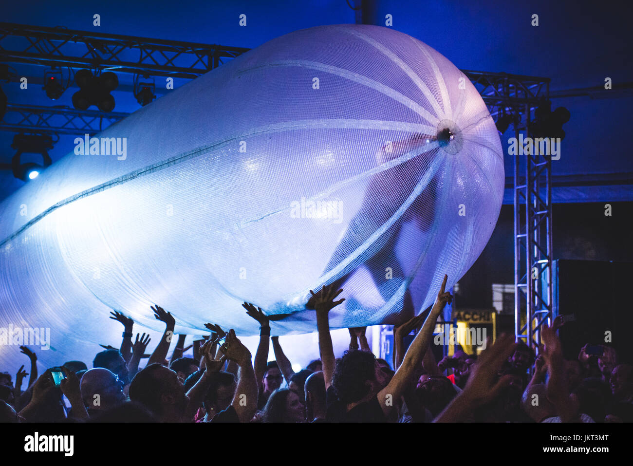 Peaches aka merrill beth nisker hi-res stock photography and images - Alamy