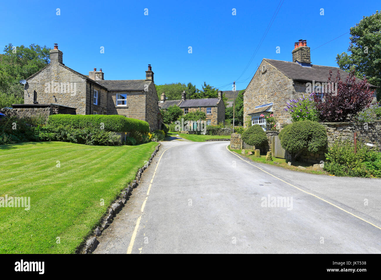 Edale, the start of the Pennine Way, Derbyshire, Peak District National ...
