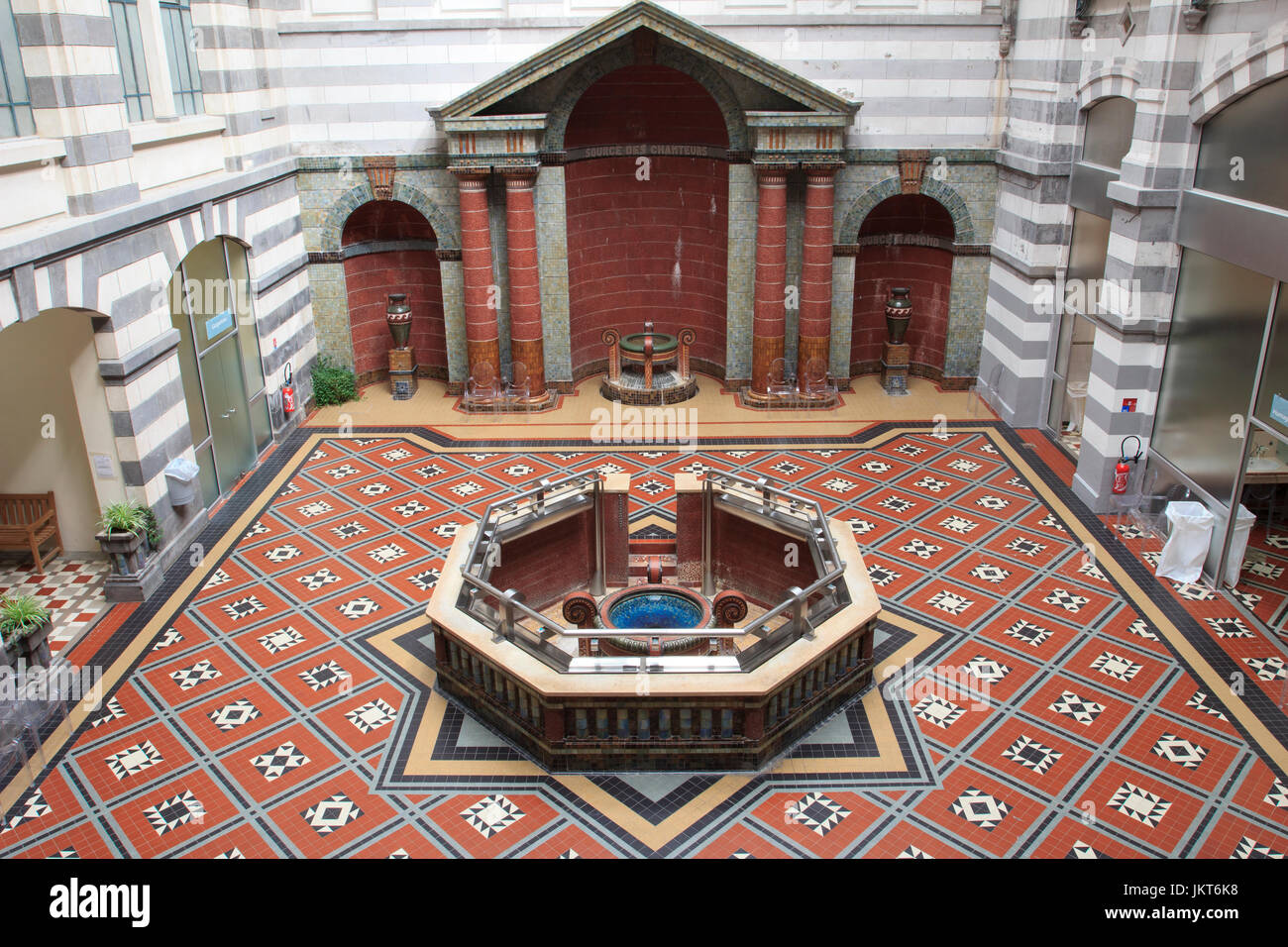 France, Puy-de-Dôme (63), Le Mont-Dore, les Thermes, le hall des ...