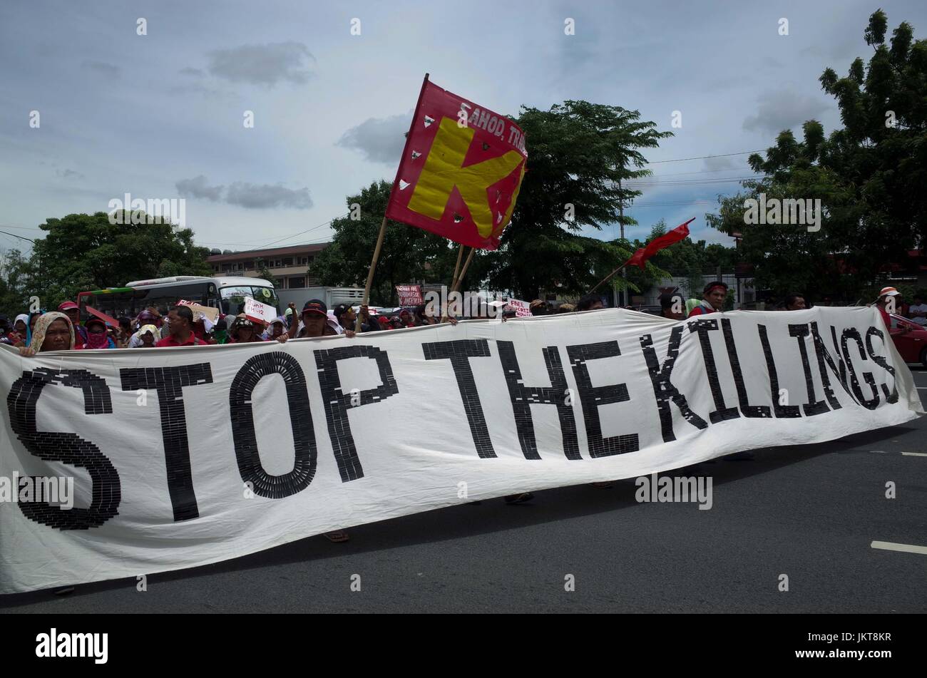 Philippines. 24th July, 2017. Protesters march towards Congress during ...