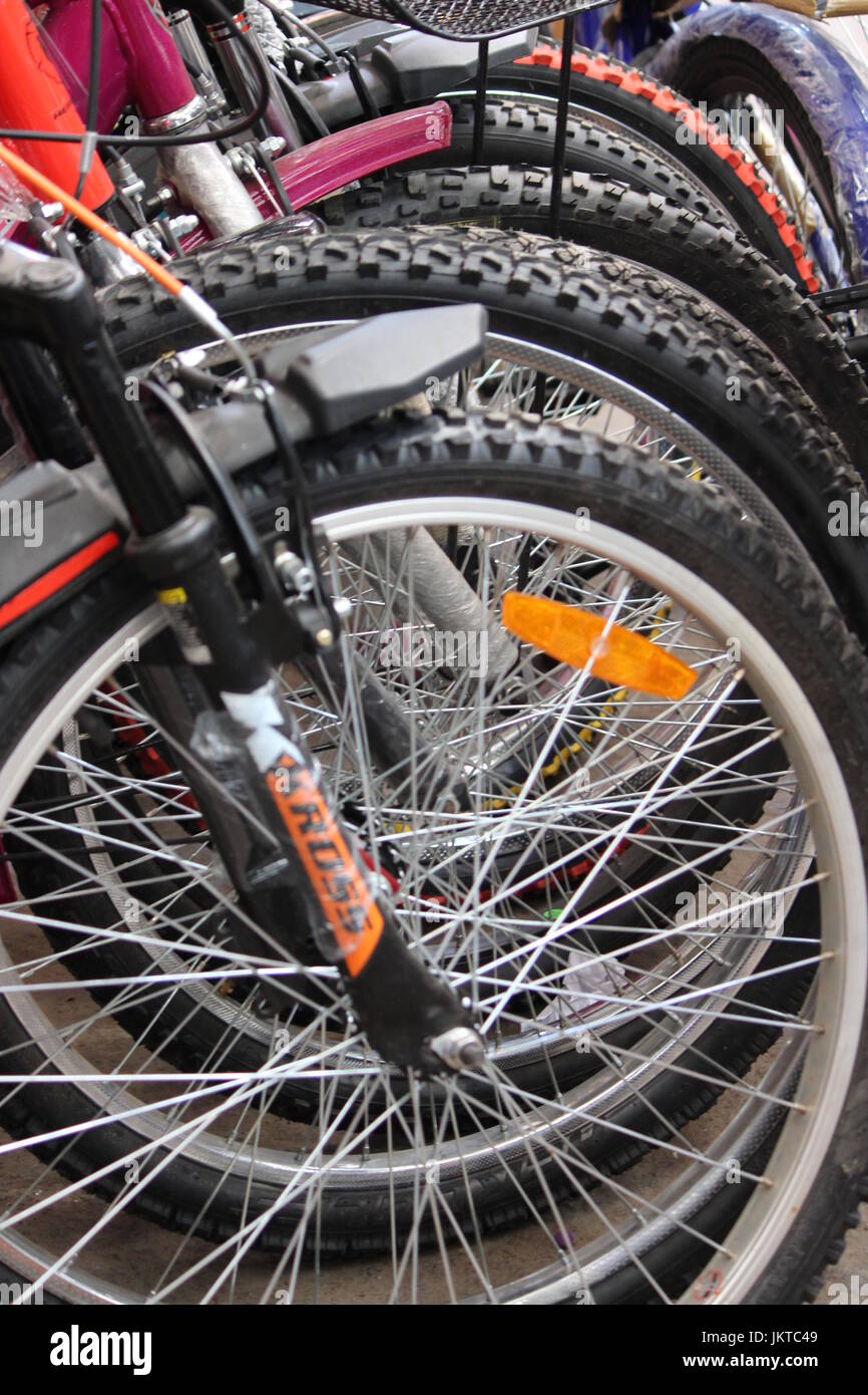 Bicycle tires hi-res stock photography and images - Alamy