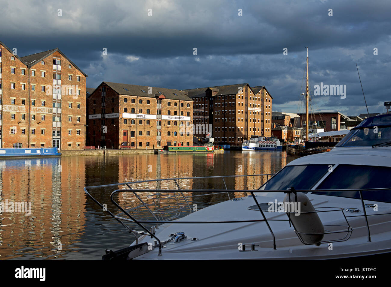 Gloucester Quays, Gloucestershire, England UK Stock Photo - Alamy