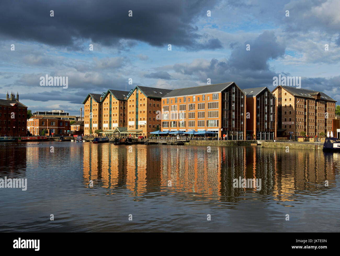 Gloucester quays gloucestershire england hi-res stock photography and ...
