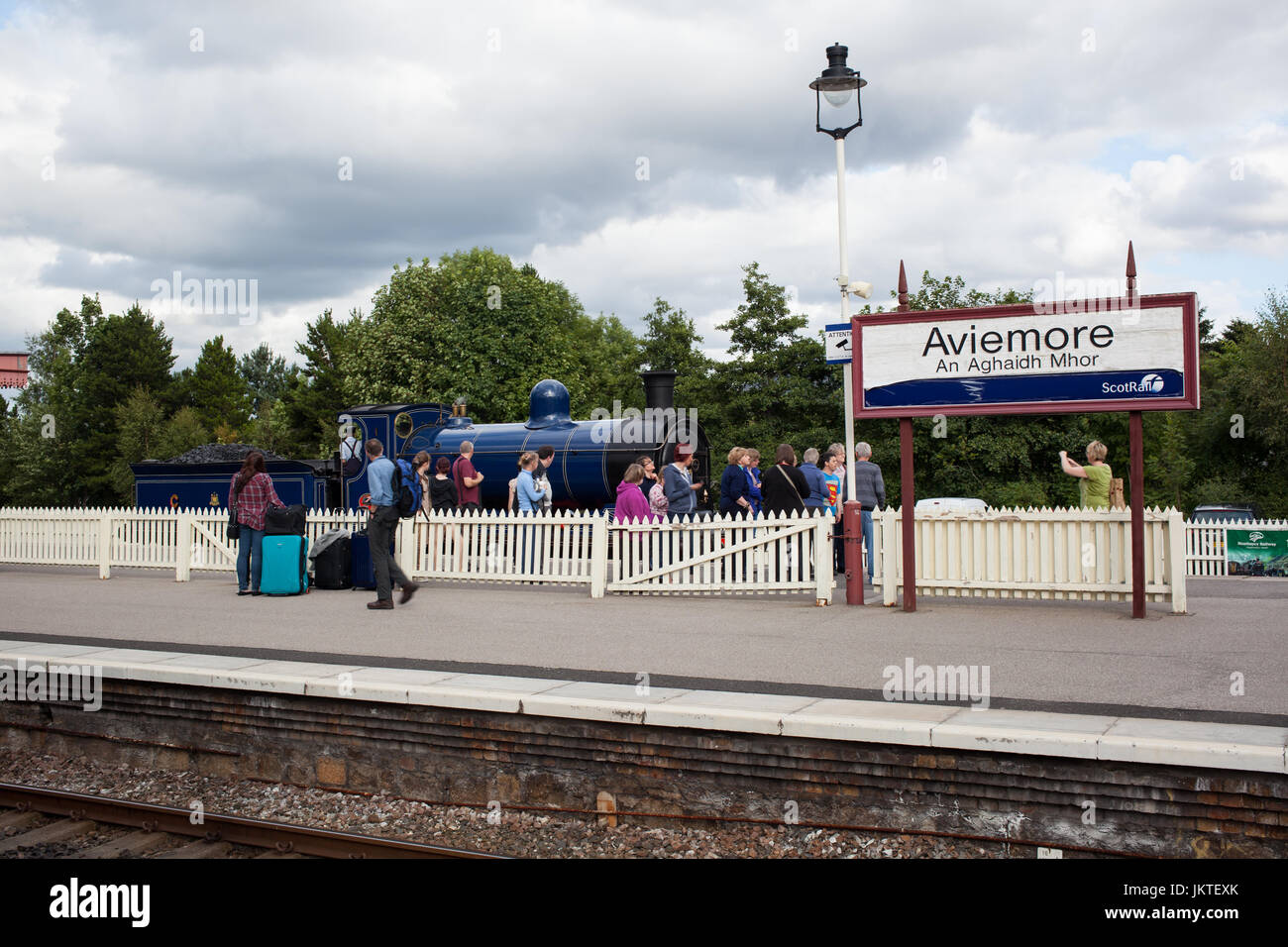 Aviemore station hi-res stock photography and images - Alamy