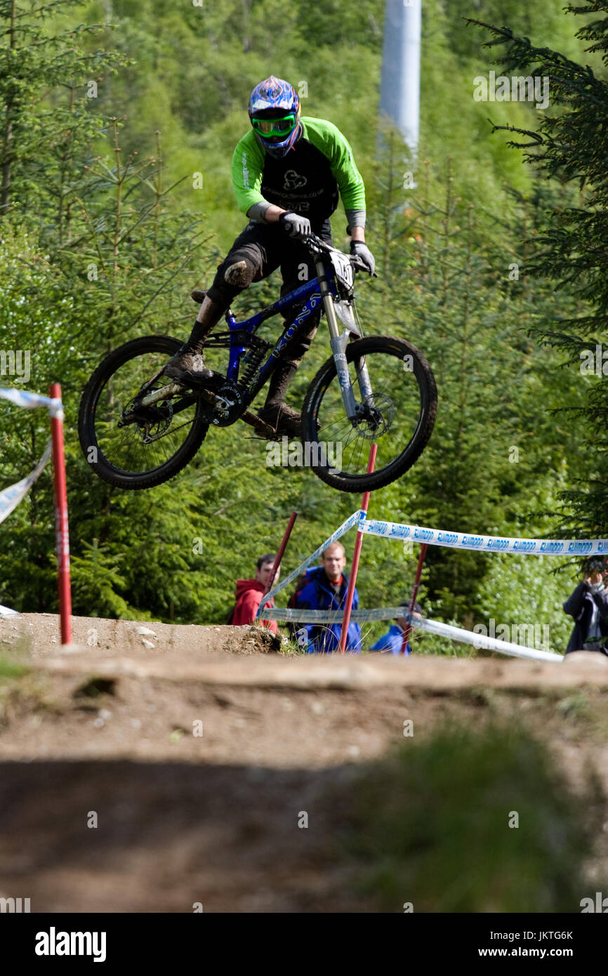 Riders at the Fort William round of the MTB DH World Cup, 2006 Stock Photo - Alamy