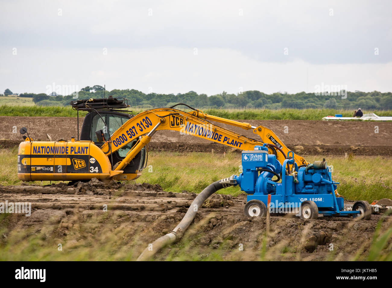 Flood defence construction on the Norfolk Broads Stock Photo - Alamy