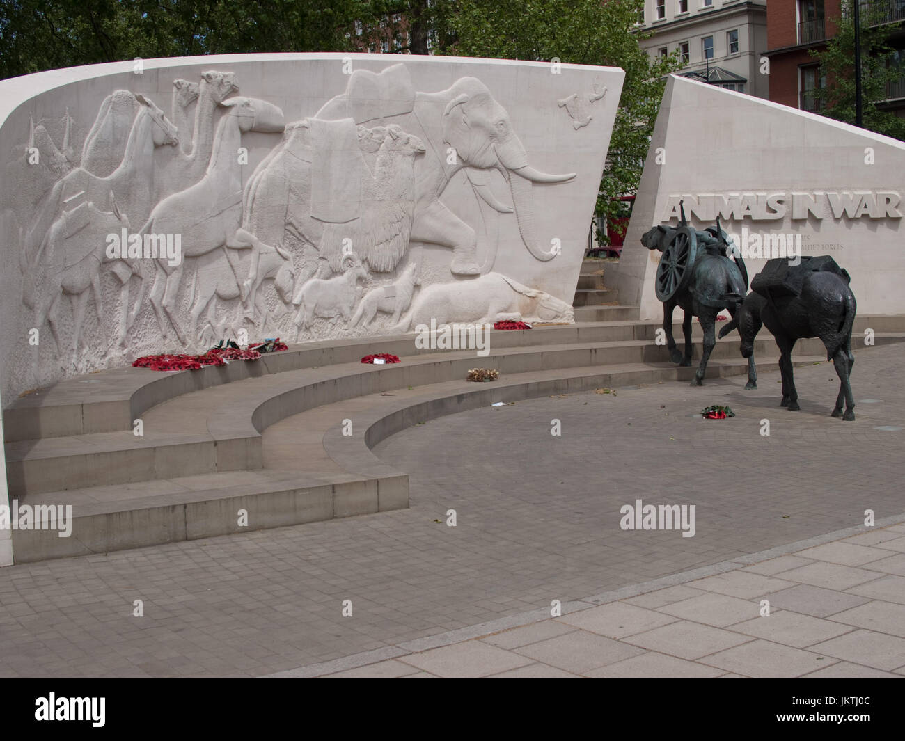 Animals In War memorial, London Stock Photo - Alamy