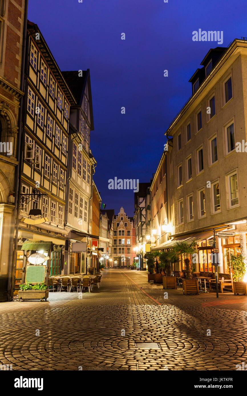 The night skyline of hannover hi-res stock photography and images - Alamy