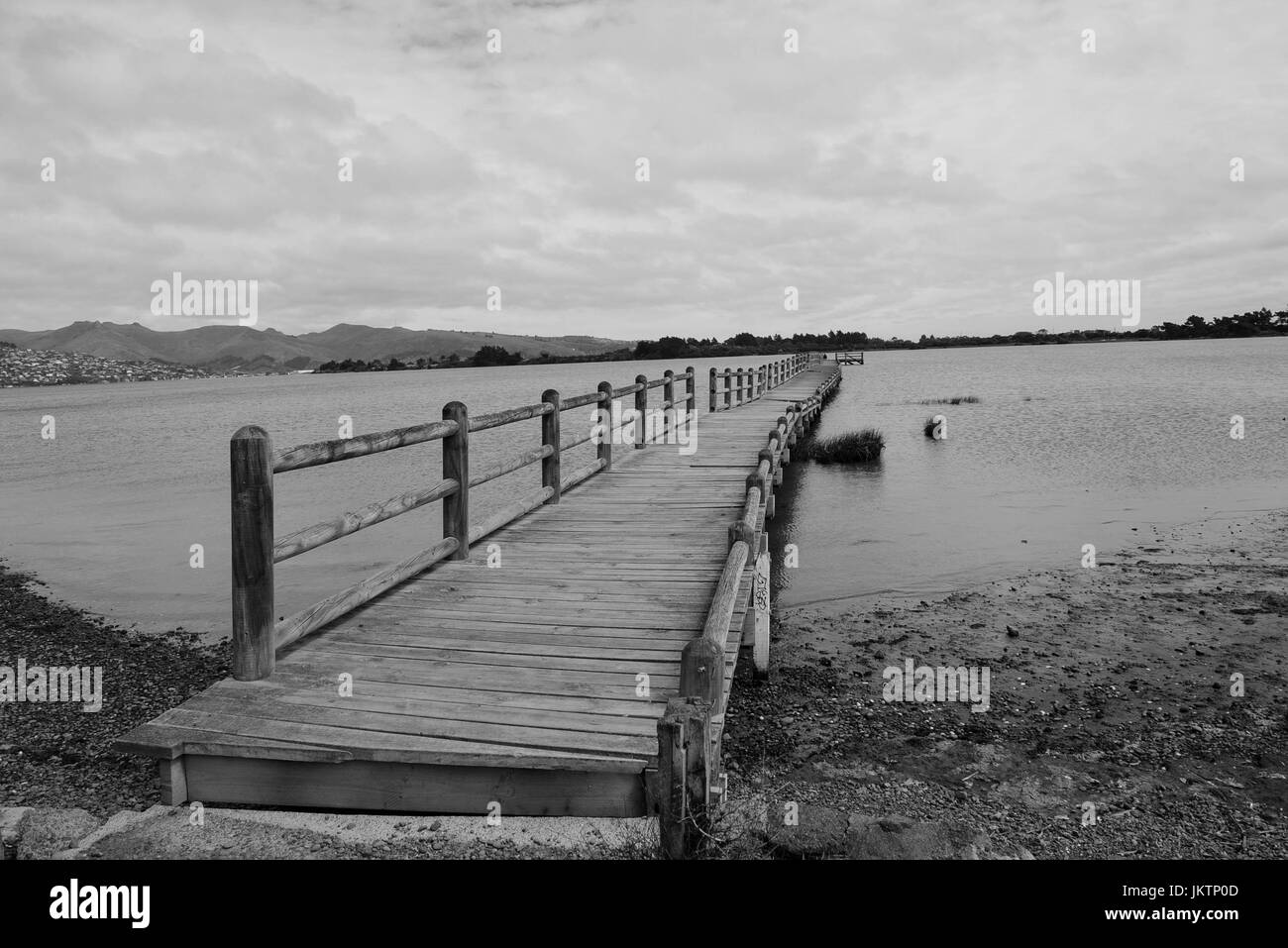 Broken wharf hi-res stock photography and images - Alamy