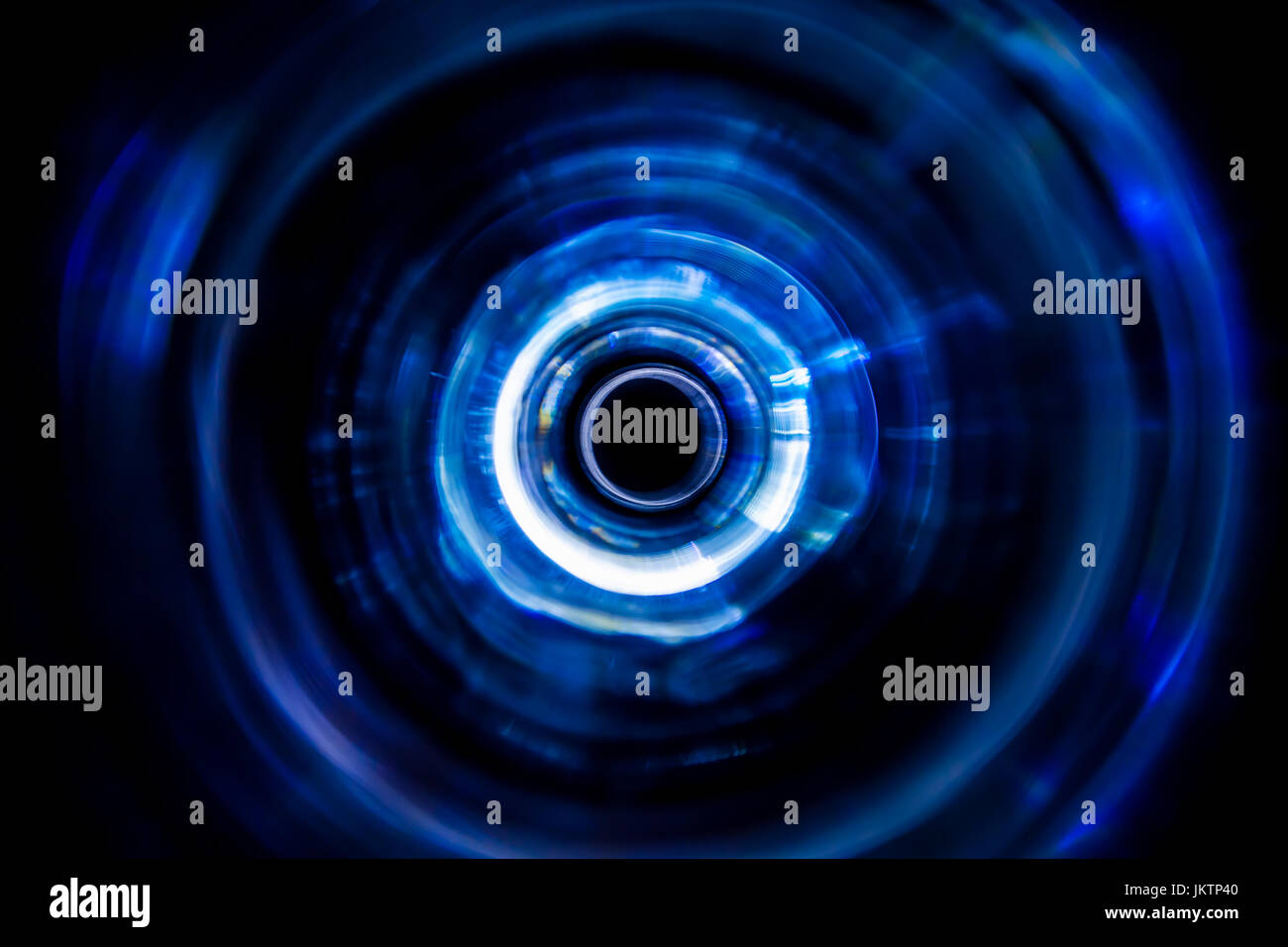 Visible sound waves hi-res stock photography and images - Alamy