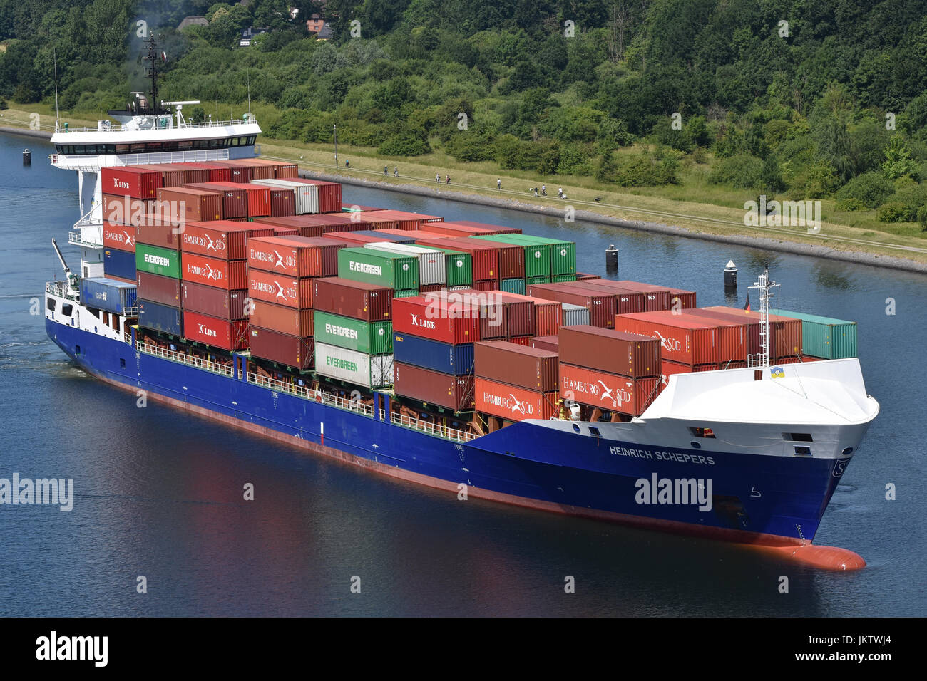 Unifeeder container ship hi-res stock photography and images - Alamy