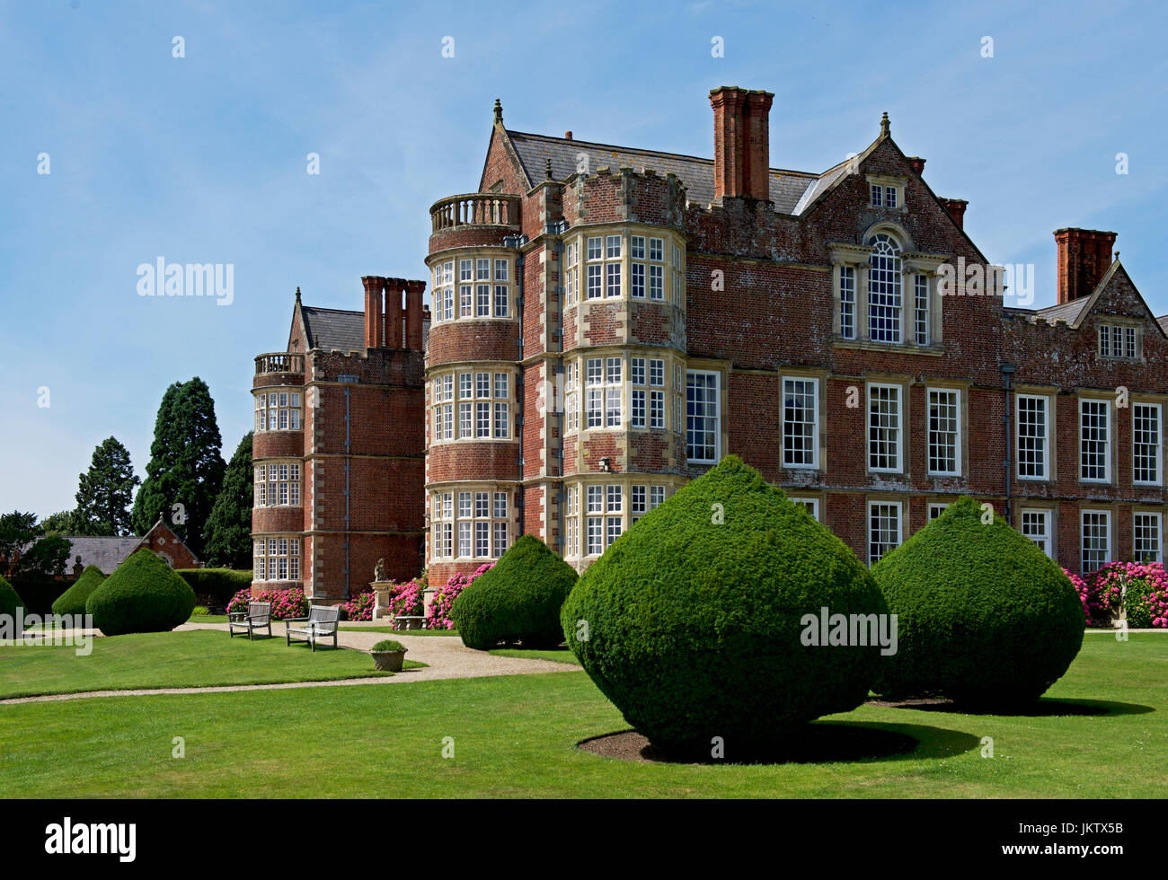 Gardens of burton agnes hall hi-res stock photography and images - Alamy