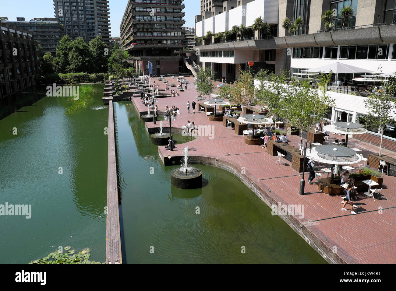 Barbican Centre and Barbican Estate mixed use residential and art ...