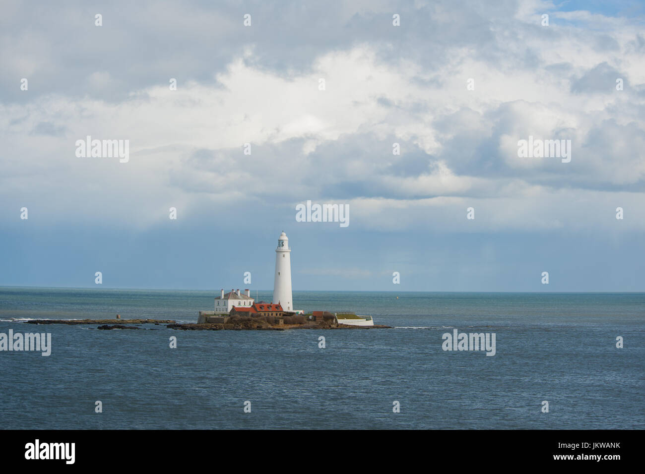 Whitley bay lighthouse walking hi-res stock photography and images - Alamy