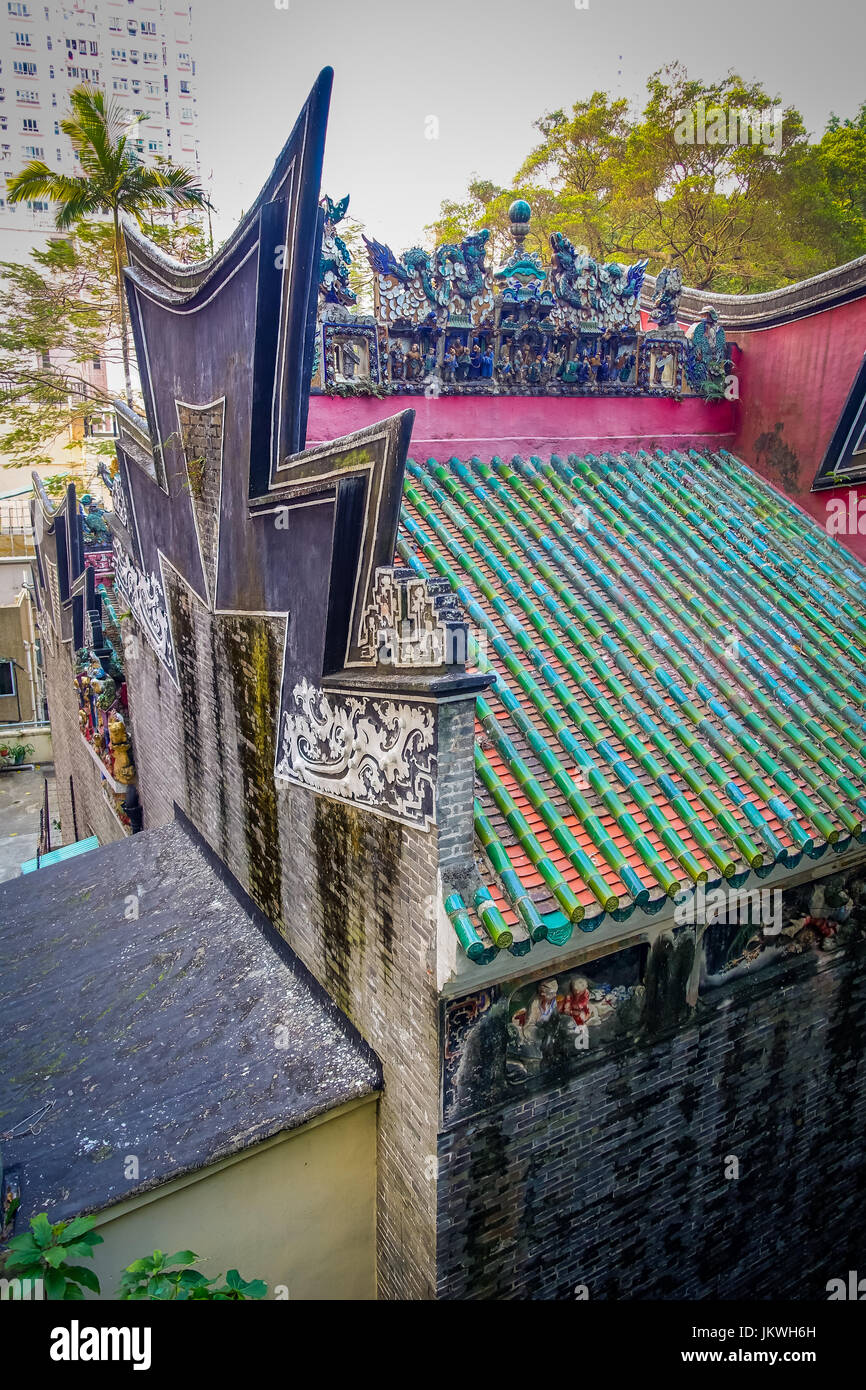 Lo pan temple hong kong hi-res stock photography and images - Alamy