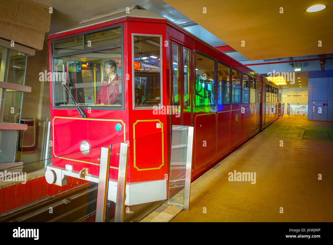 The peak tram funicular railway in hong kong hi-res stock photography ...