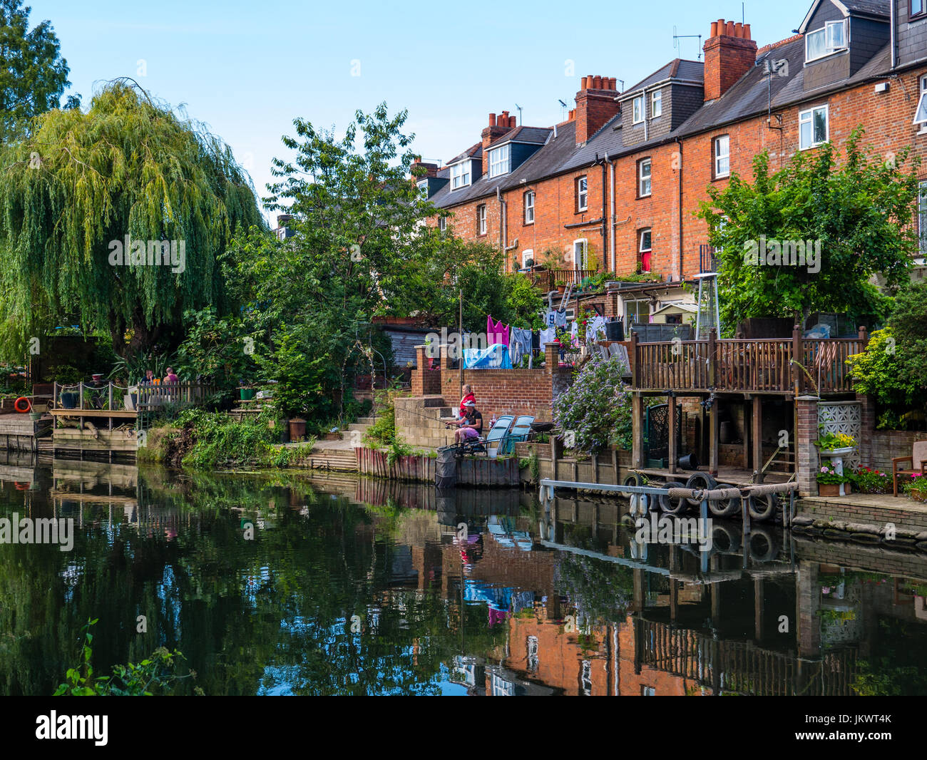 Terrace Housing and Gardens, River Kennet, Reading, Berkshire, England ...