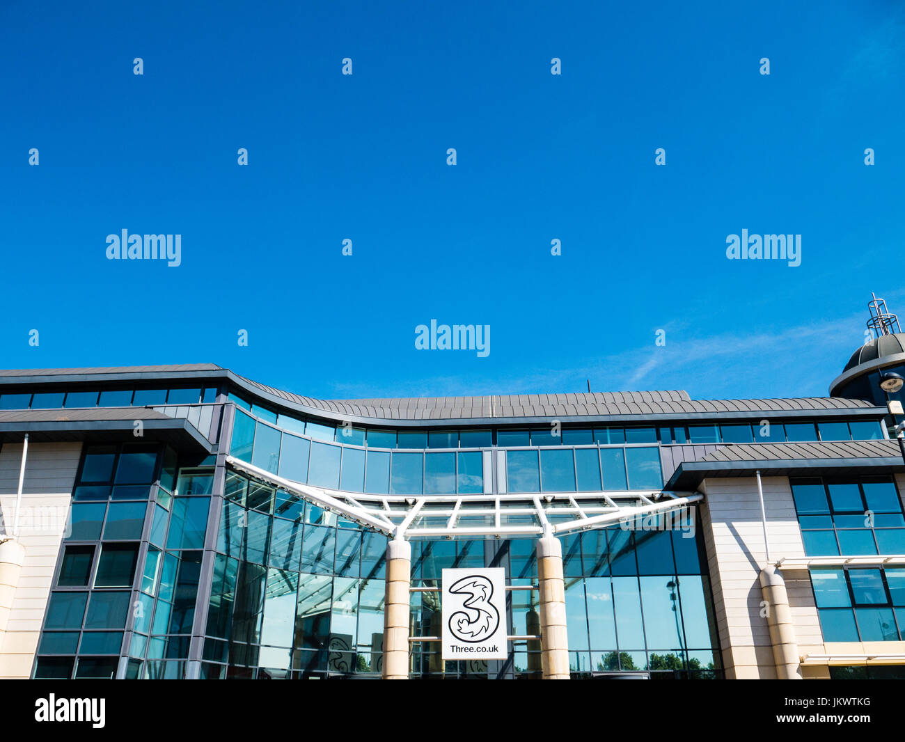 Three uk office hi-res stock photography and images - Alamy