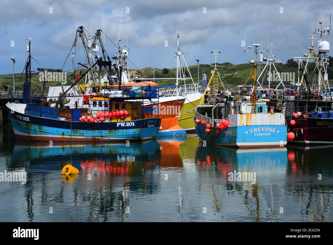 Fishing boats in Padstow harbour, North Cornwall, England Stock Photo ...