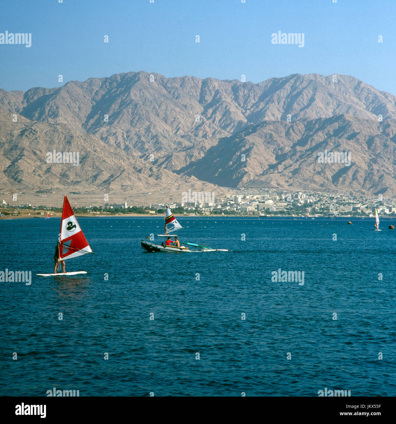 Wassersportzentrum in Eilat, Israel 1980er Jahre. Center for water ...