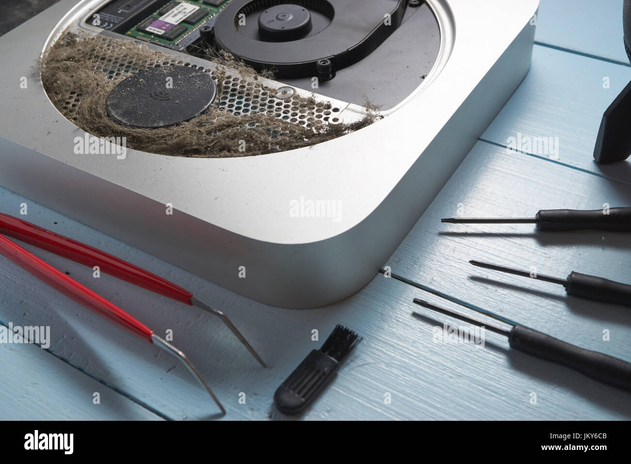 Office inside hardware case hi-res stock photography and images - Alamy