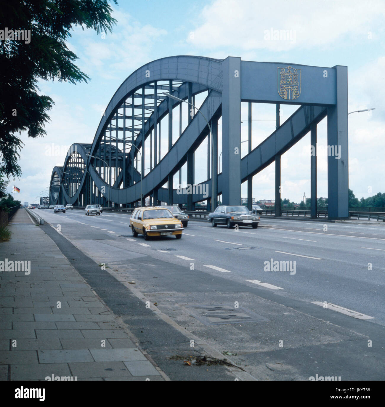 Die neue Elbbrücke in Hamburg, Deutschland 1980er Jahre. New Elbbruecke ...